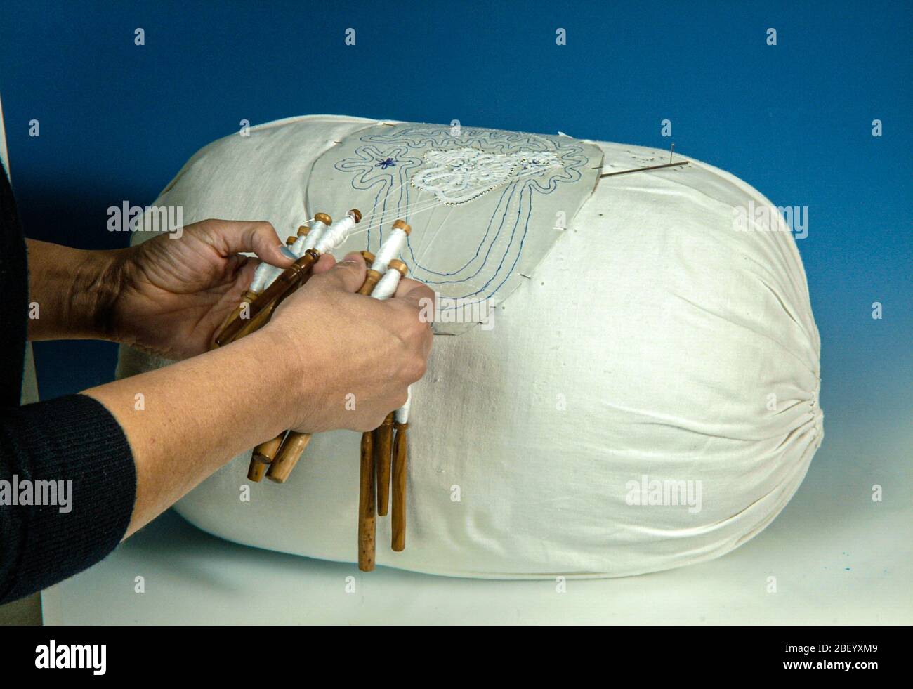 Tombolo lace hi-res stock photography and images - Alamy