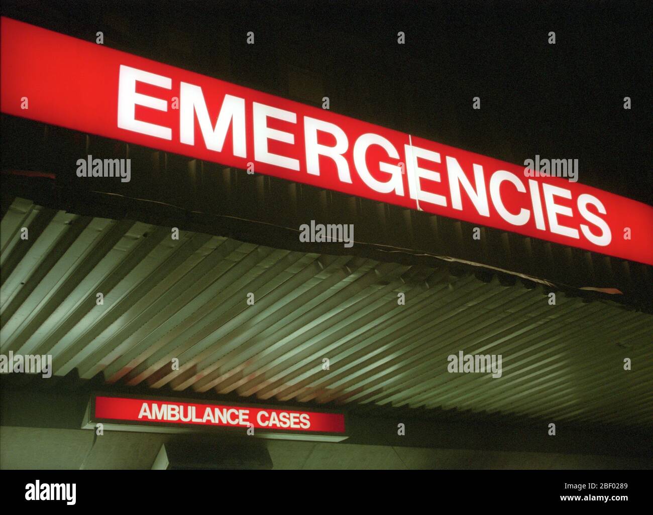 Emergency sign at a hospital A&E department, UK Stock Photo - Alamy