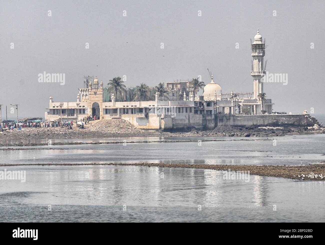 MUMBAI, INDIA - February 24,2012: View of the Haji Ali Darga Mosque ...