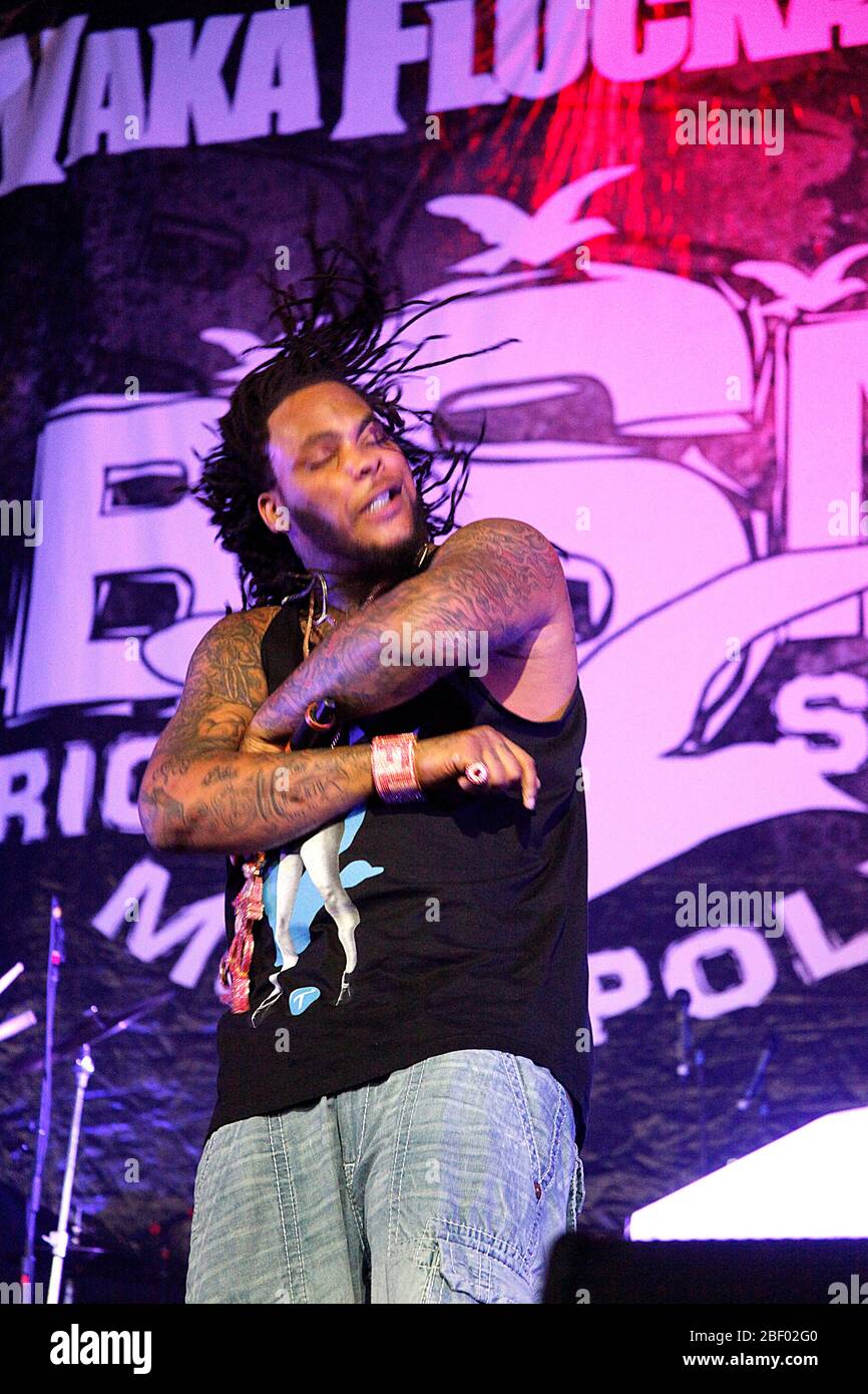 Waka flocka hi-res stock photography and images - Alamy