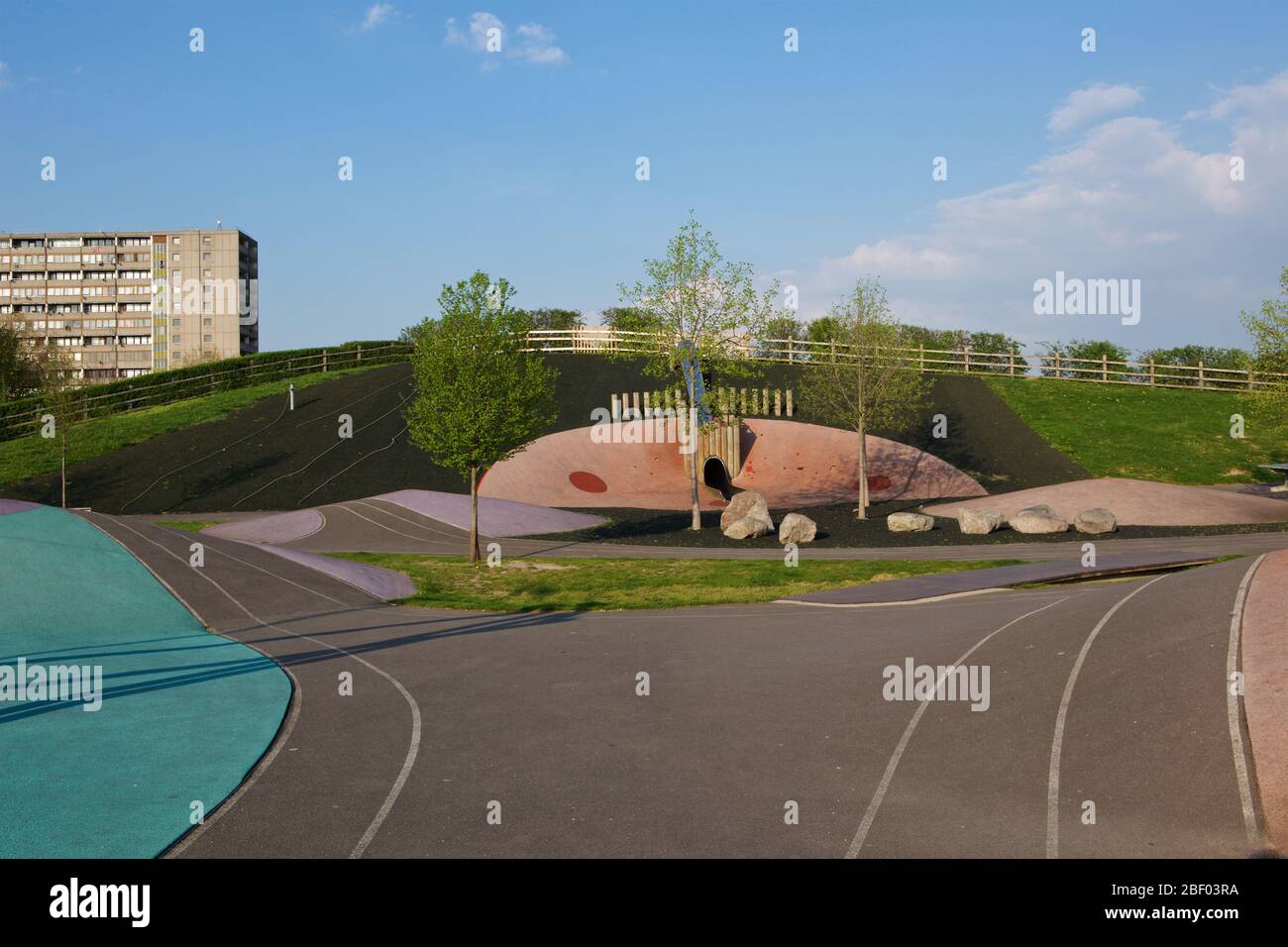 World Covid- 19 pandemic. The UK continues to be under lockdown as the ...