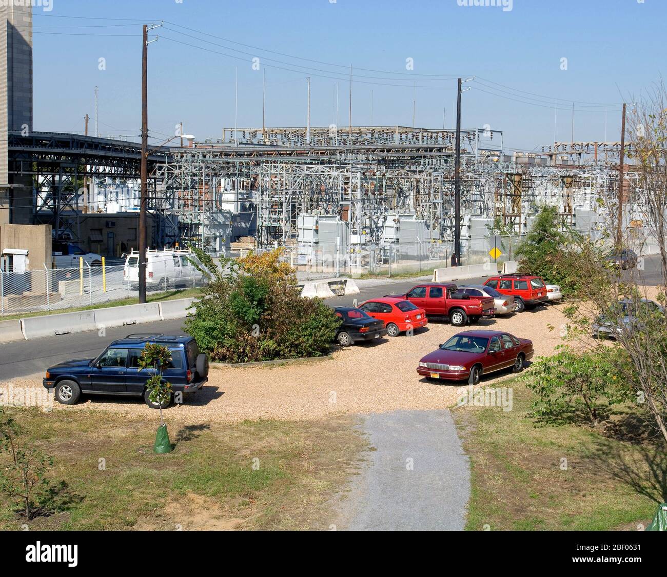 2005 - Large electric company substation Stock Photo - Alamy
