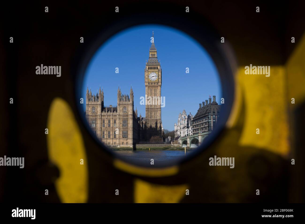 The Elizabeth Tower which houses the clock is popularly know as 'Big ...