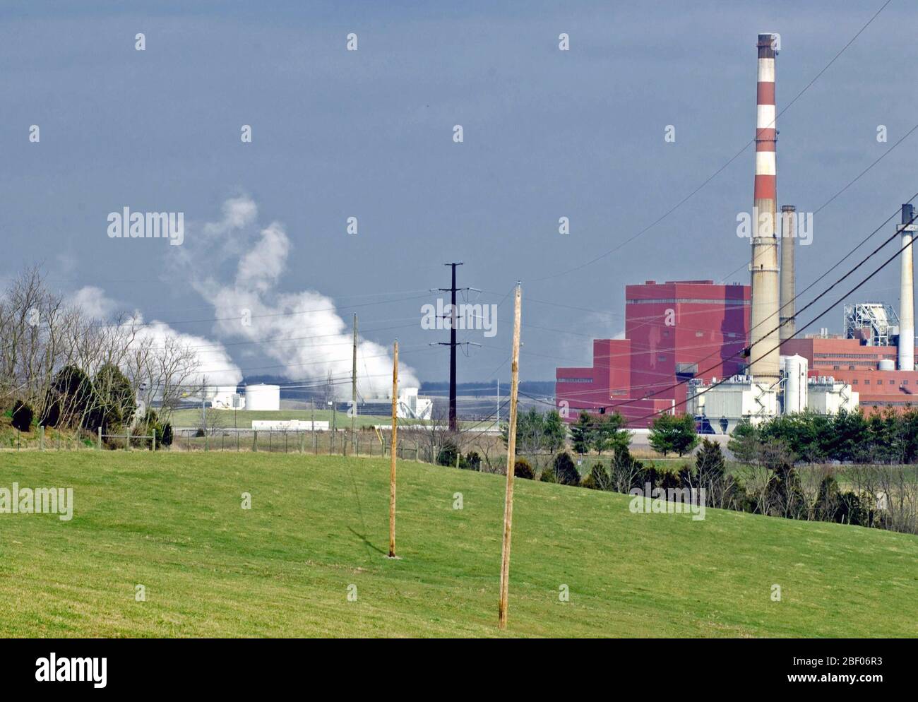 2000s power plants hi-res stock photography and images - Alamy