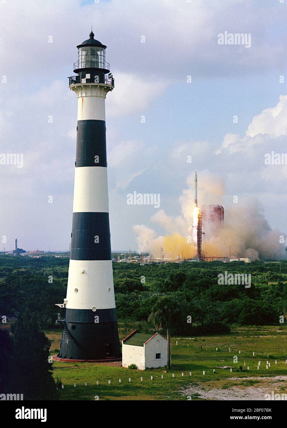 Atlas centaur hi-res stock photography and images - Alamy