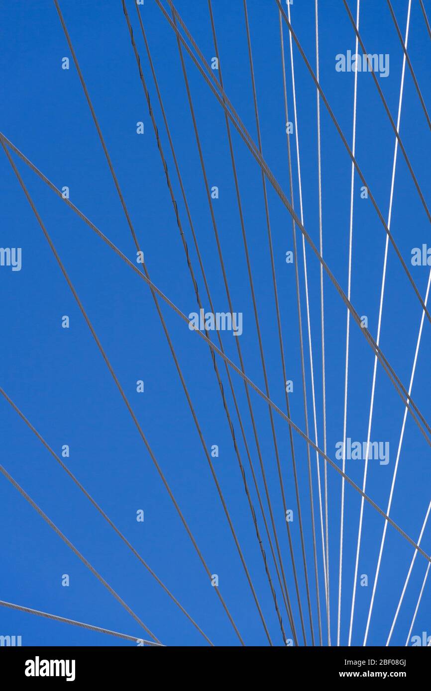 London cables hi-res stock photography and images - Alamy