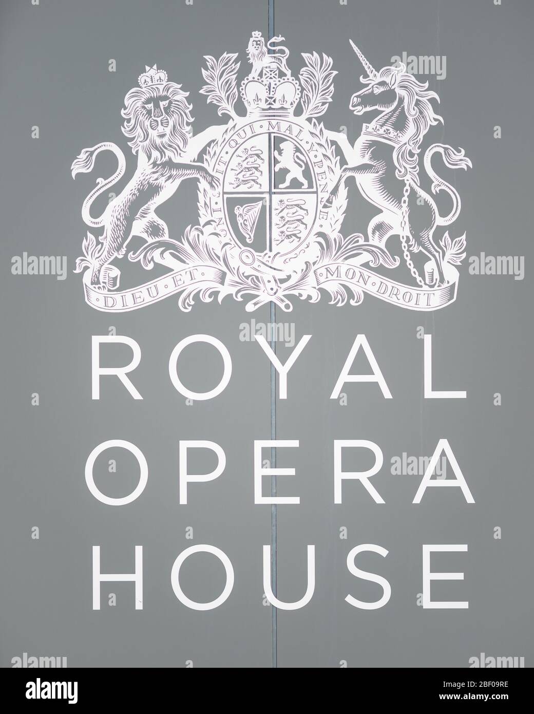 Royal opera house london exterior view hi-res stock photography and ...