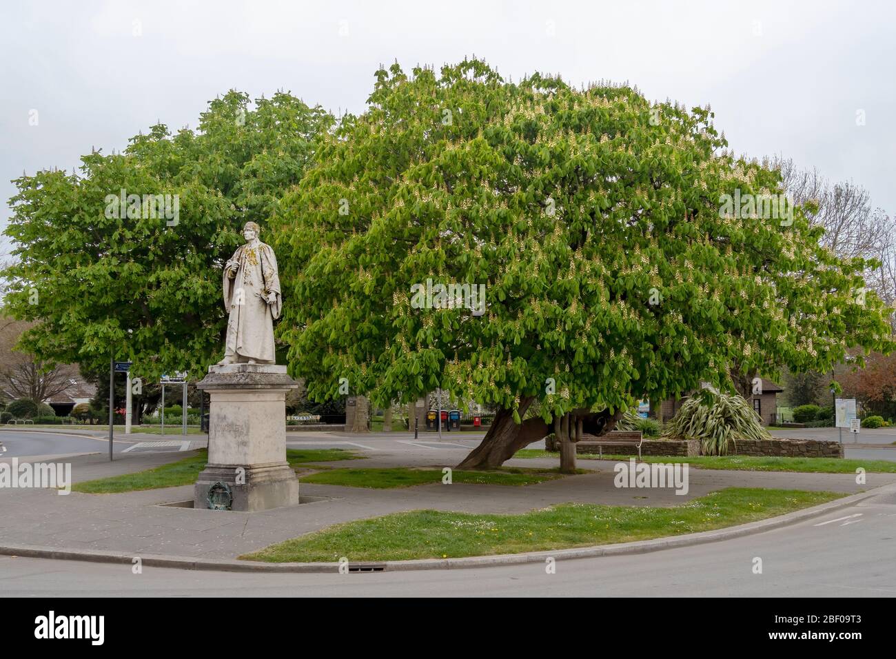 BIDEFORD, DEVON, ENGLAND - APRIL 16 2020: Statue of Charles Kingsley ...