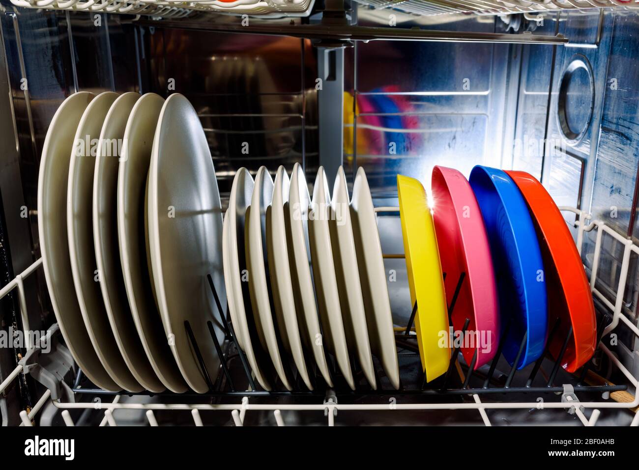 Inside a dishwasher hi-res stock photography and images - Alamy