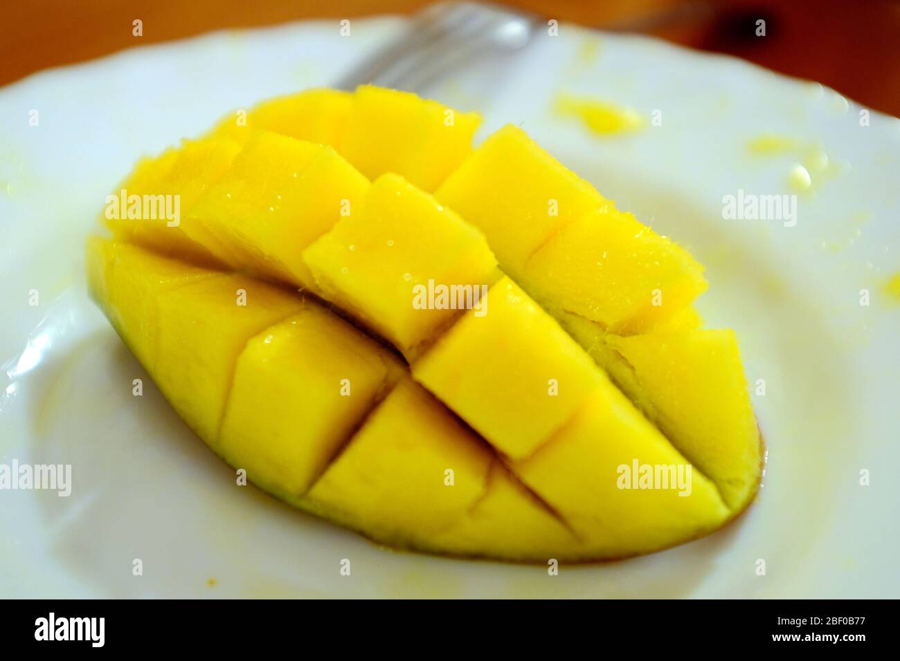 Yellow mango hi-res stock photography and images - Alamy