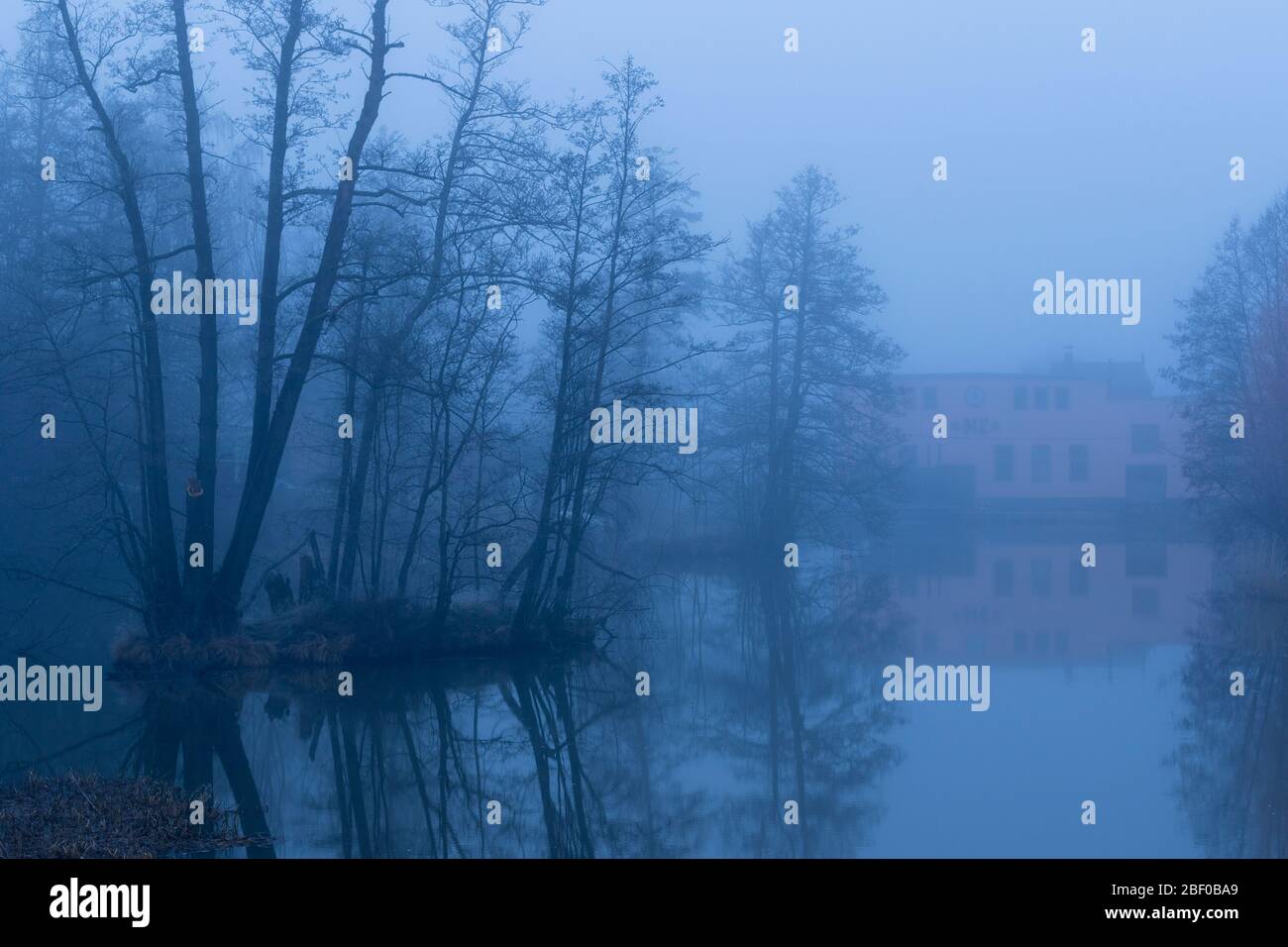 River islet hi-res stock photography and images - Alamy