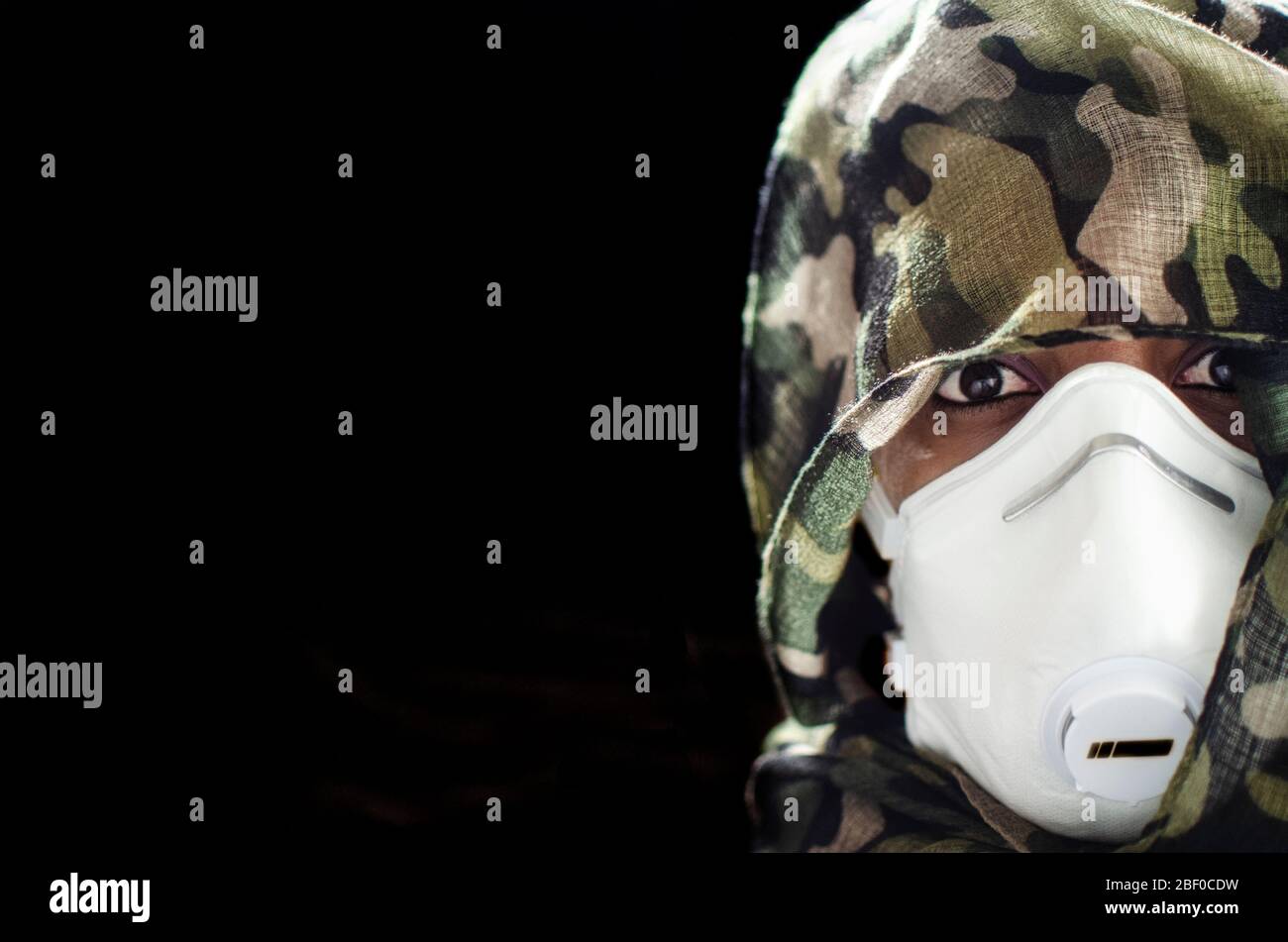 Female commando hi-res stock photography and images - Alamy