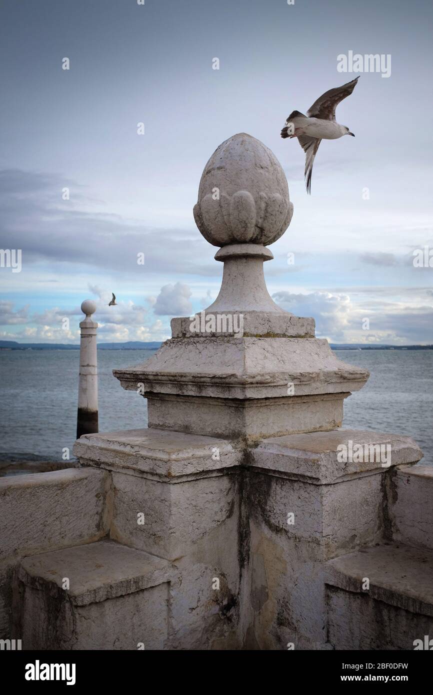 Flying columns hi-res stock photography and images - Alamy