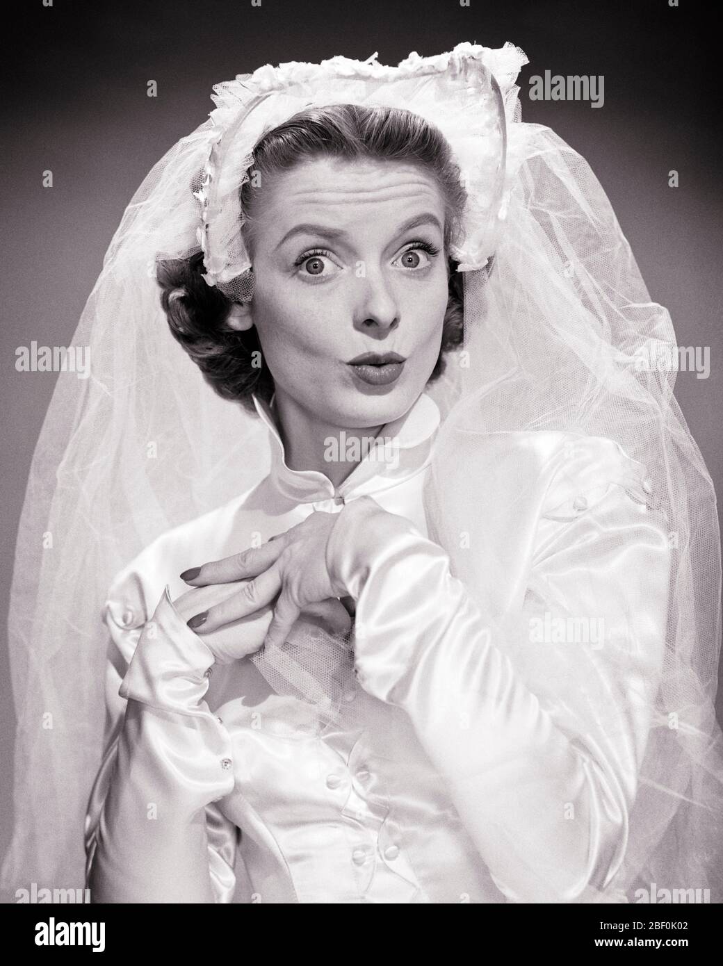 Wedding at home 1950s hi-res stock photography and images - Alamy
