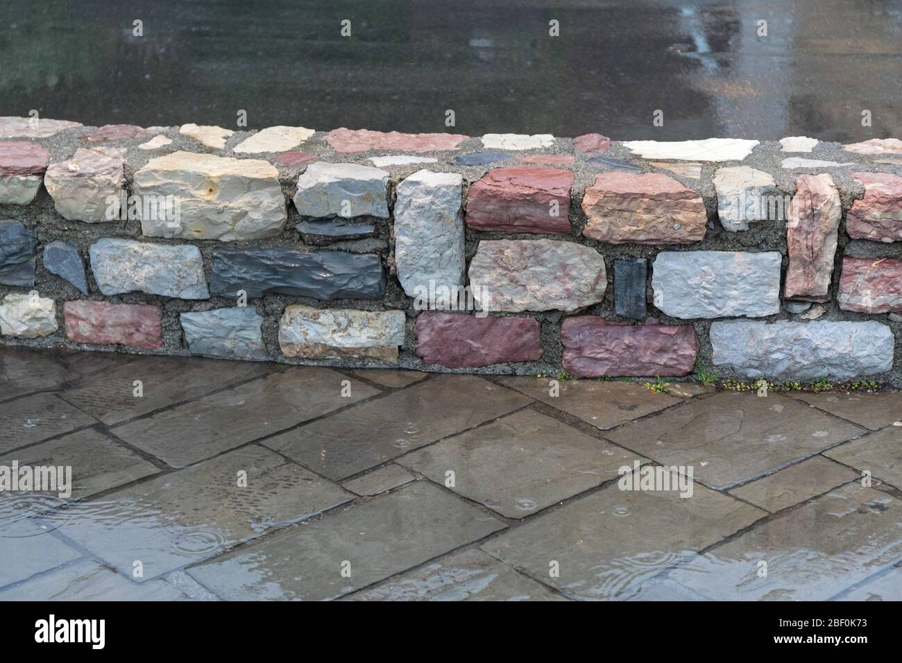 Between pavement and wall hi-res stock photography and images - Alamy