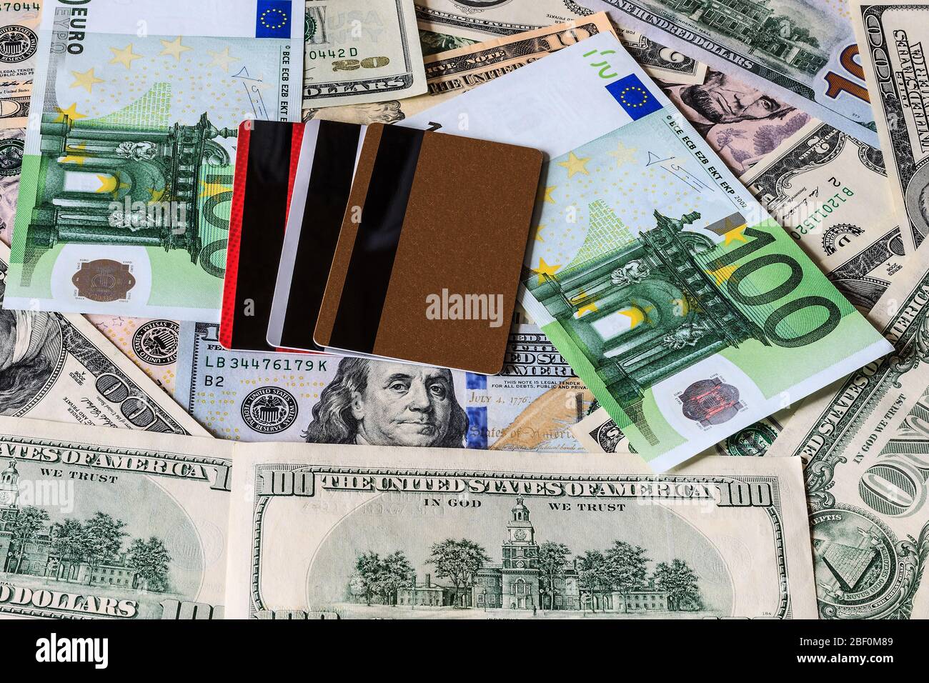 Euros credit debit card hi-res stock photography and images - Alamy