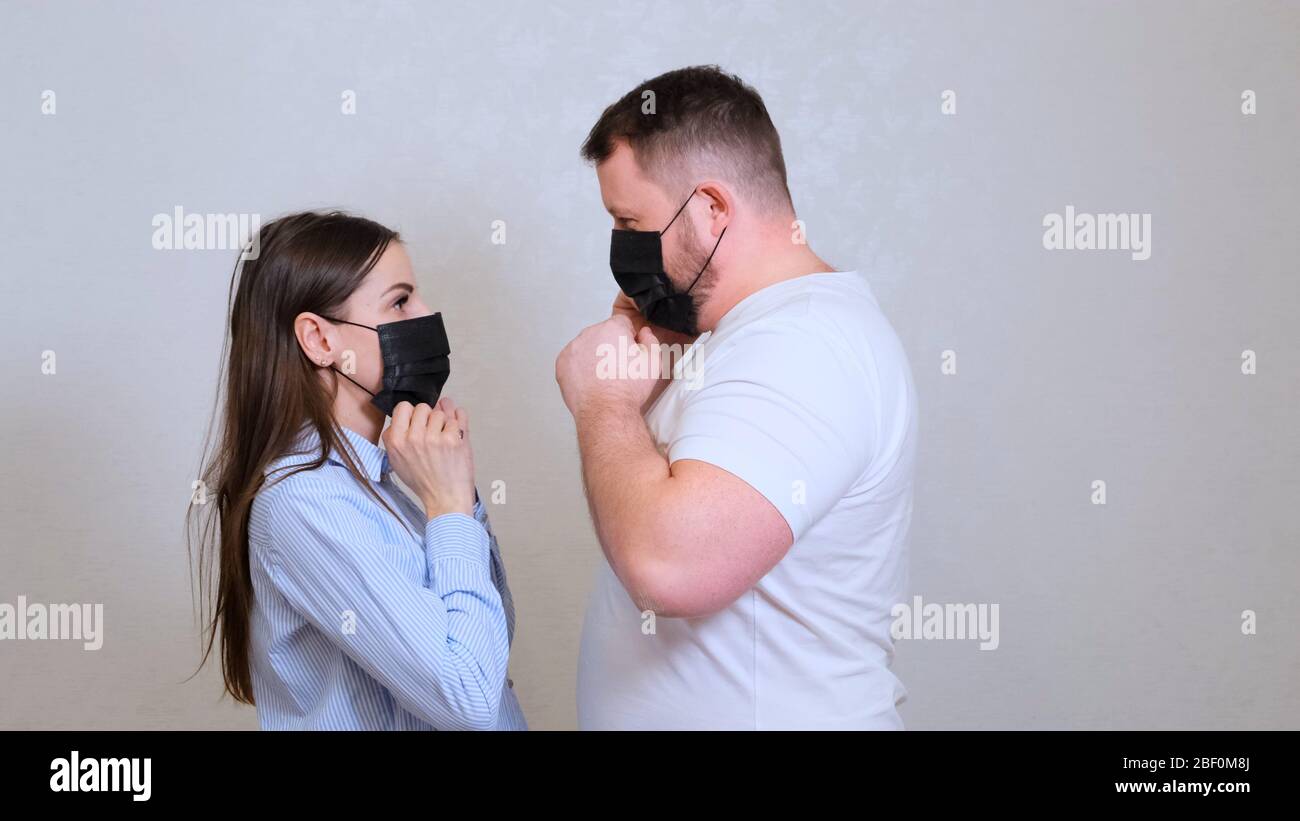 Avoid kissing hi-res stock photography and images - Alamy