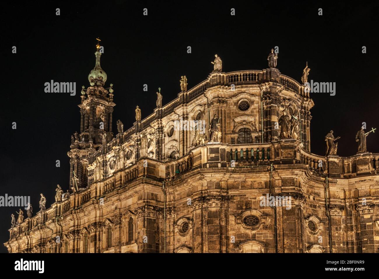 Dresden cathedral interior hi-res stock photography and images - Alamy