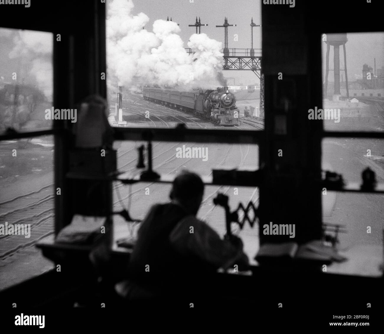 Worker male occupations railroad hi-res stock photography and images ...