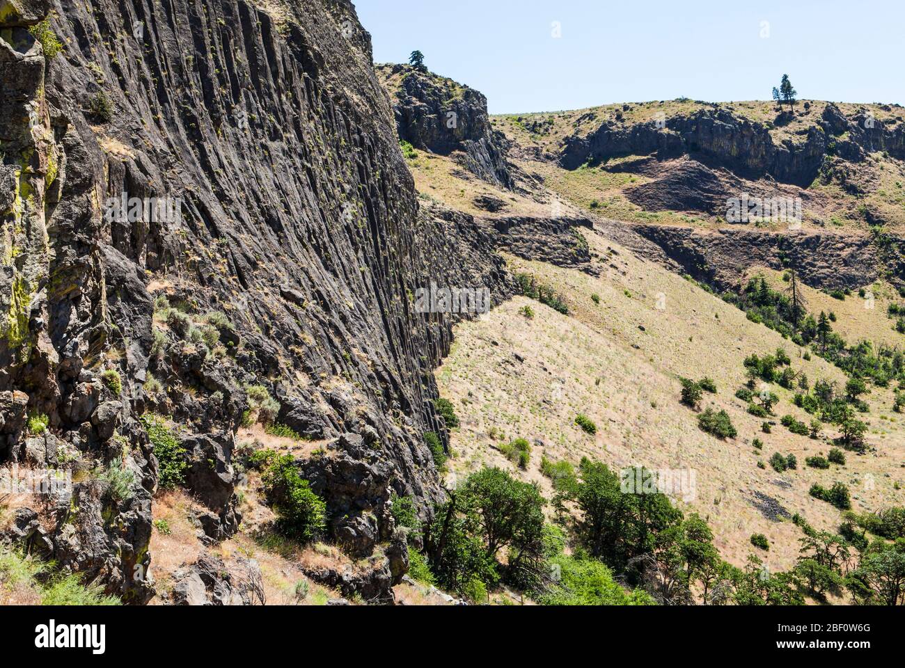 Desert crags hi-res stock photography and images - Alamy