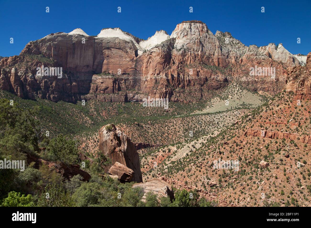 The Streaked Wall and the Sentinel in Zion National Park, Utah, USA ...