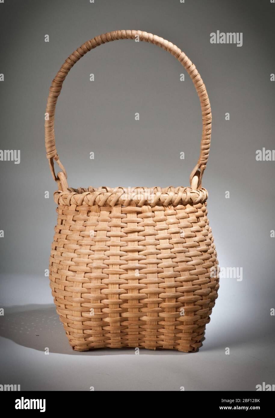 Handmade Basket with Collapsible Handle Stock Photo - Alamy