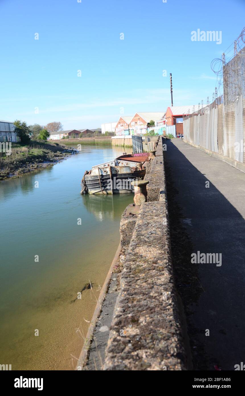 Humber estuary flooding hi-res stock photography and images - Alamy