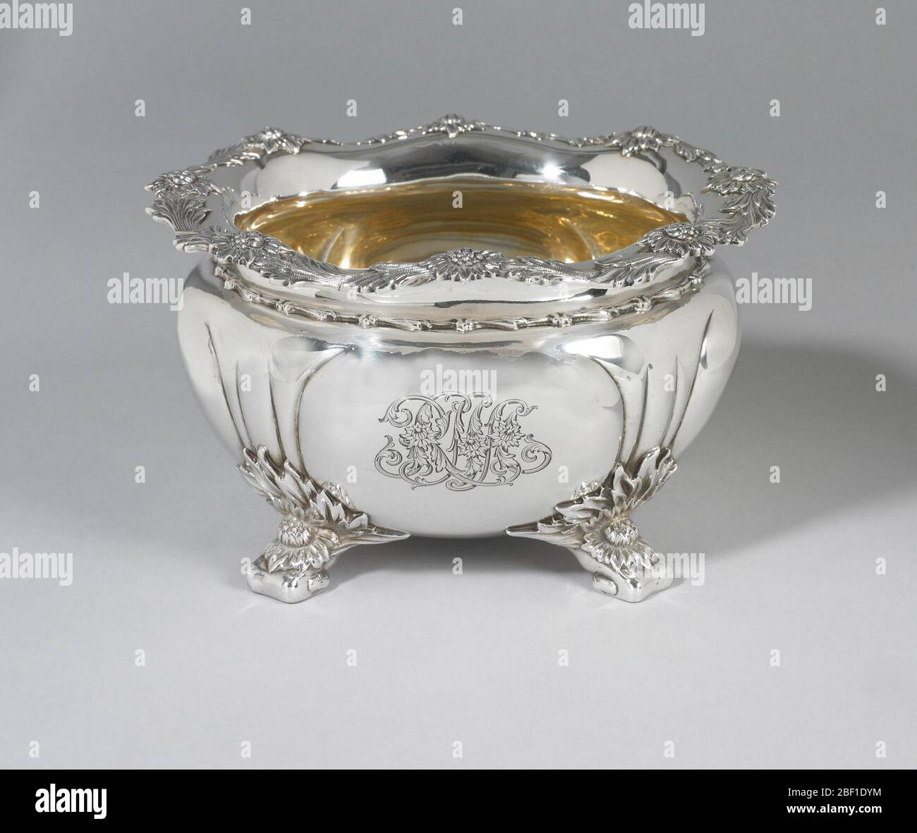 Squat globular form engraved hi-res stock photography and images - Alamy