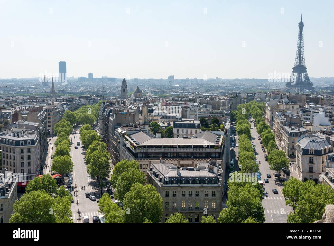 Arc de triomphe paris aerial hi-res stock photography and images - Alamy