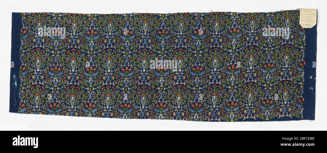 Flower Pot. Small-scale symmetrical design of vases and flowers in ...