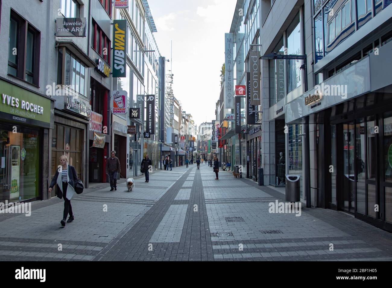 Cologne shopping district hi-res stock photography and images - Alamy