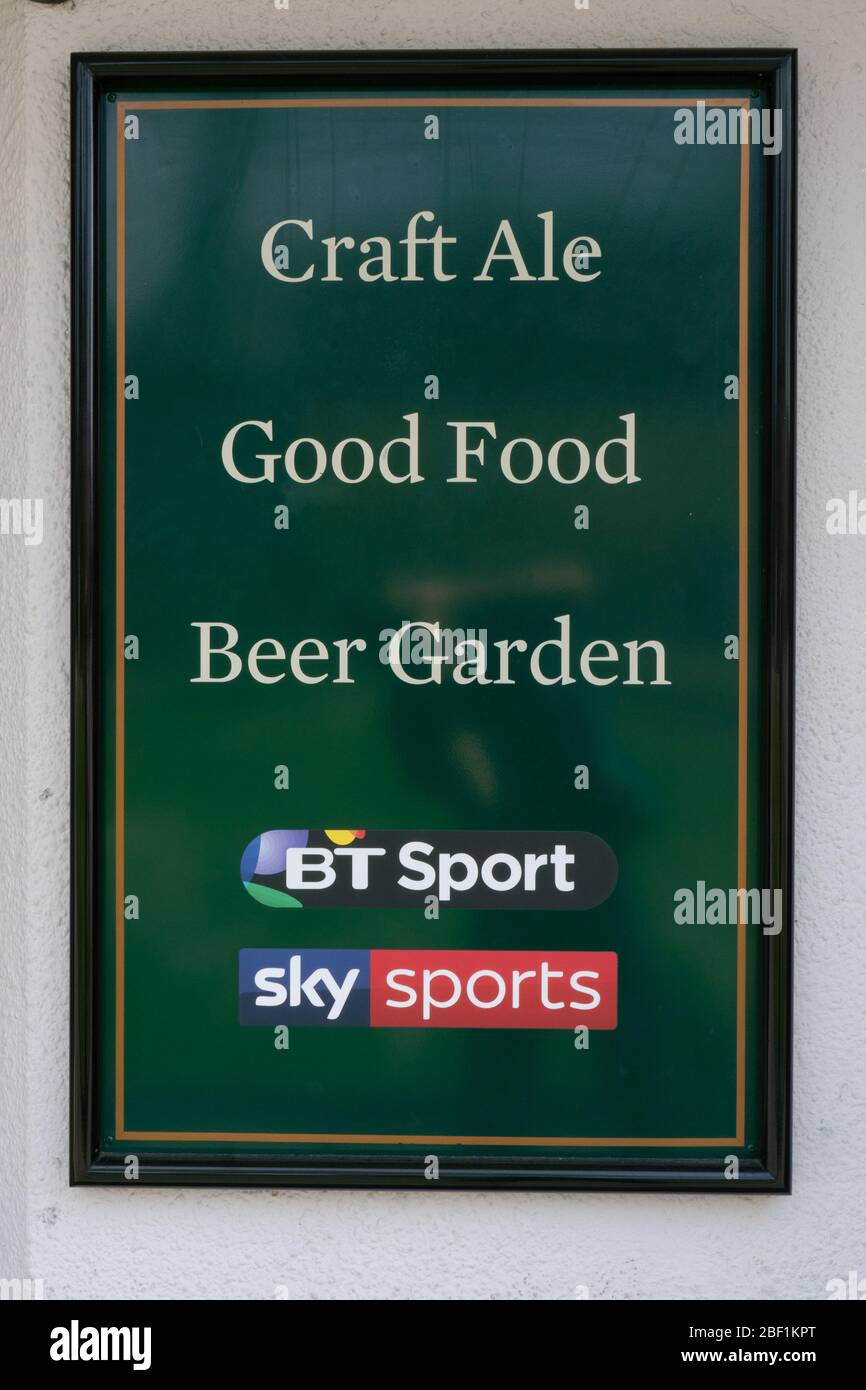 Craft Ale sign on pub wall. West Midlands. UK Stock Photo - Alamy