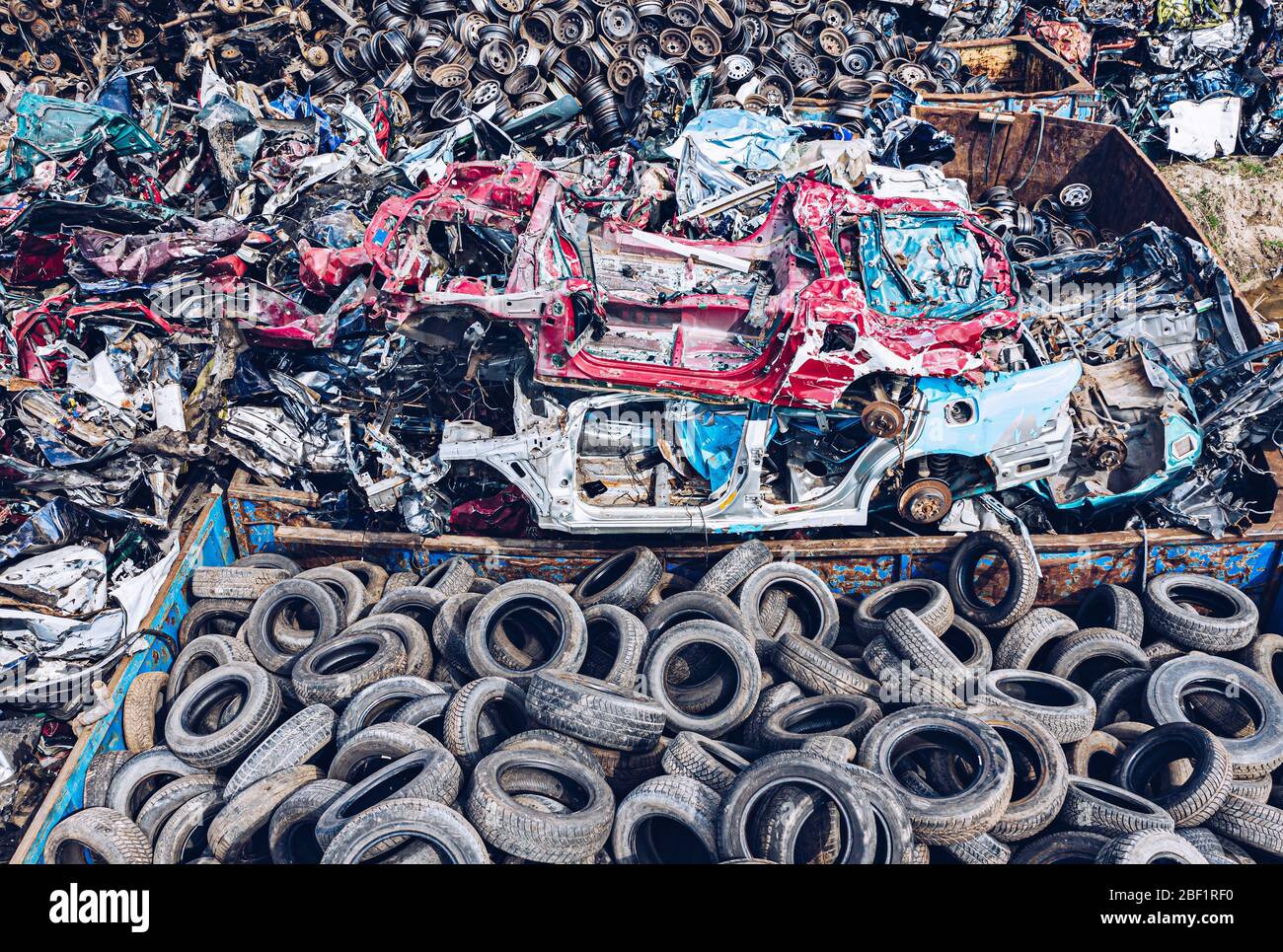 Car wrect hi-res stock photography and images - Alamy