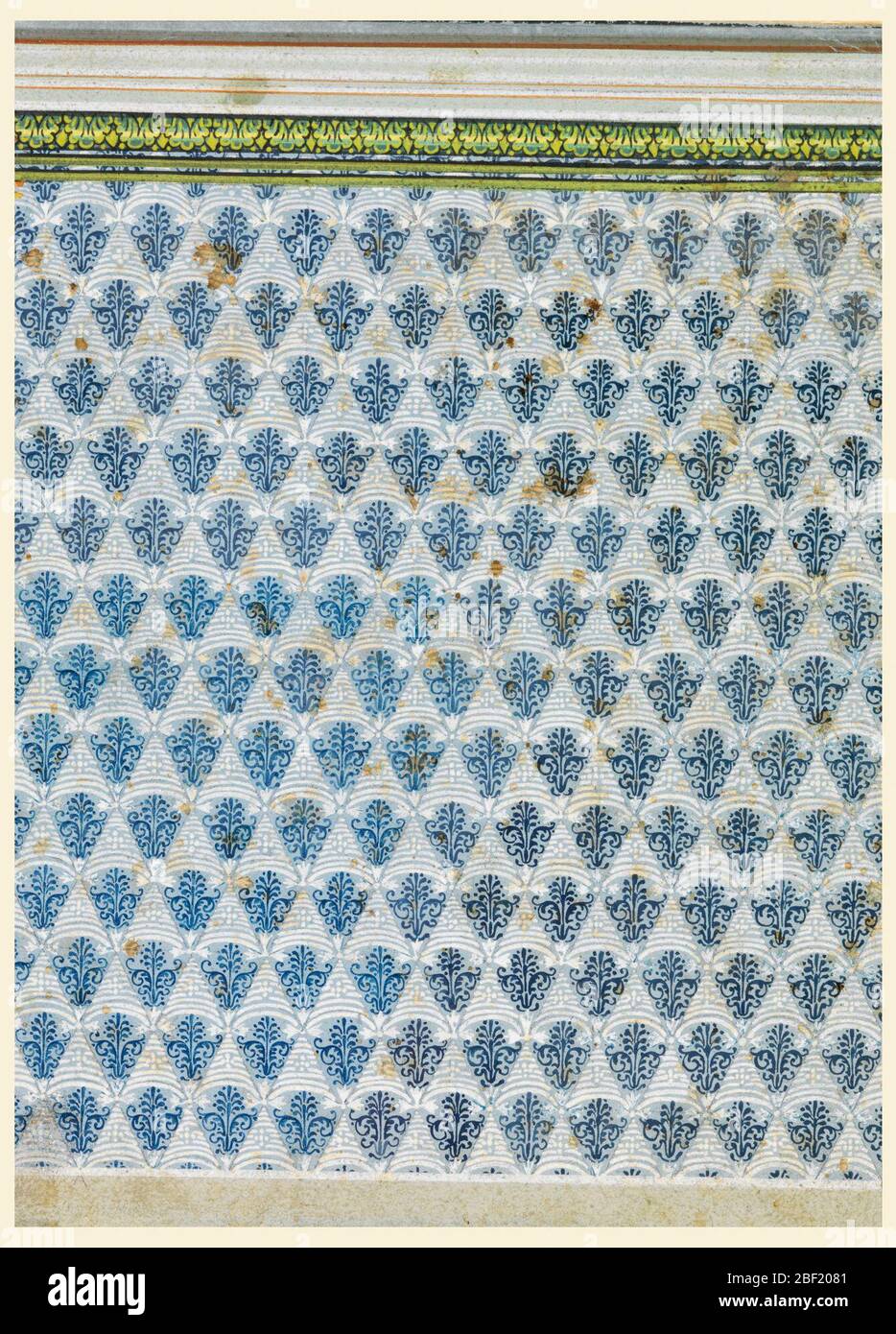 Two staggered horizontal rows hi-res stock photography and images - Alamy