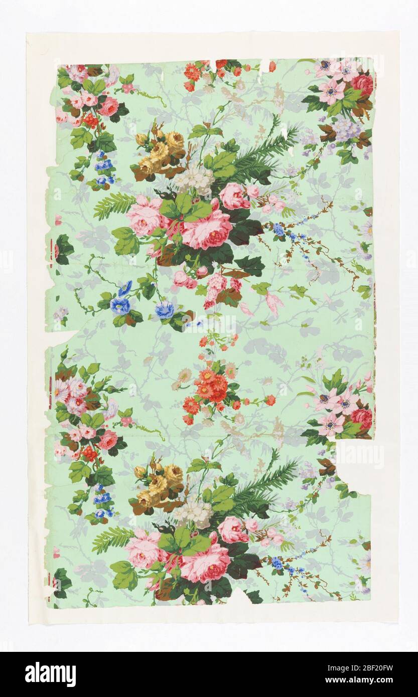 Sidewall. The central motif is a bouquet of roses surrounded by smaller ...