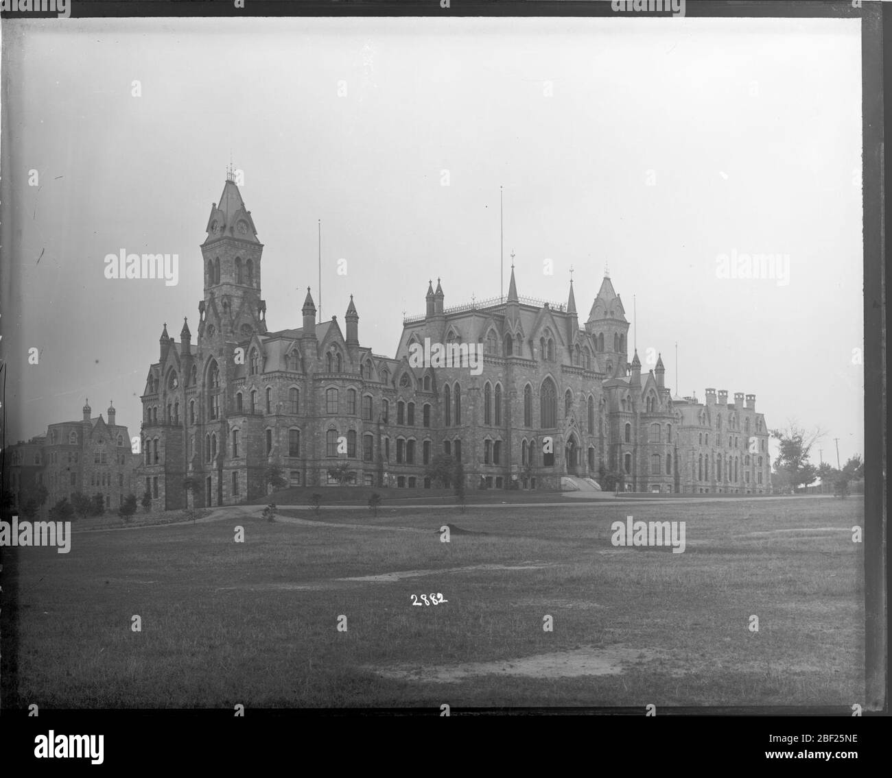 3000 hall hi-res stock photography and images - Alamy