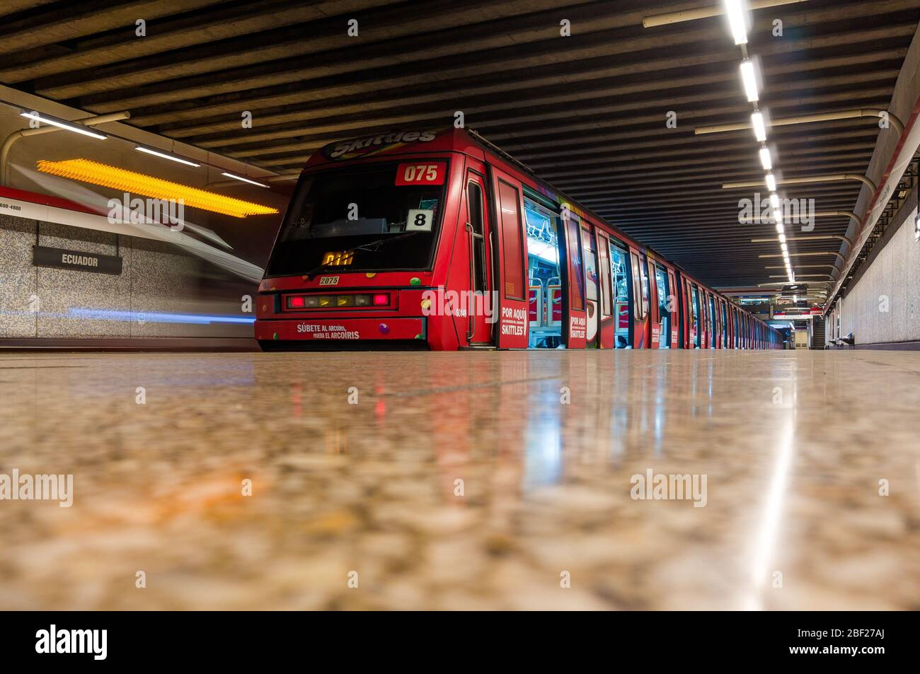 SANTIAGO, CHILE - JULY 2016: A Santiago Metro train at Line 1 Stock ...