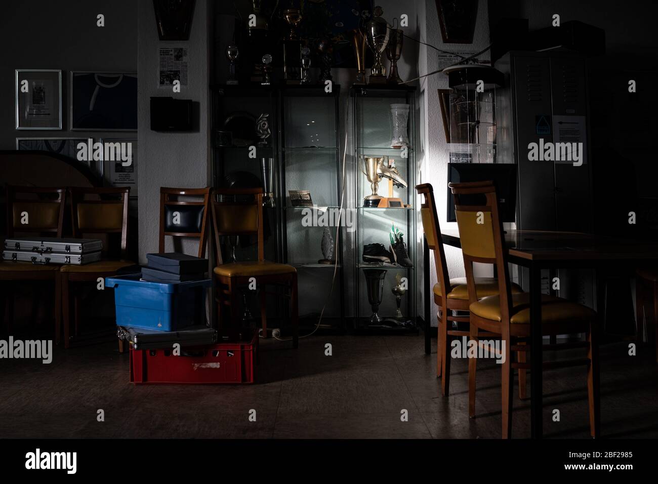 Trophy display case hi-res stock photography and images - Alamy