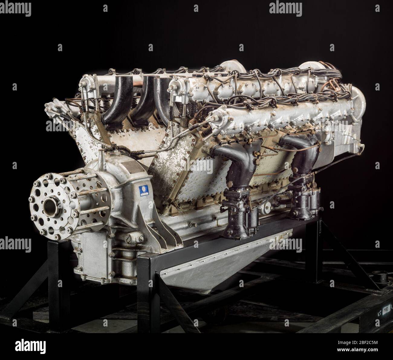 3 cylinders hi-res stock photography and images - Alamy