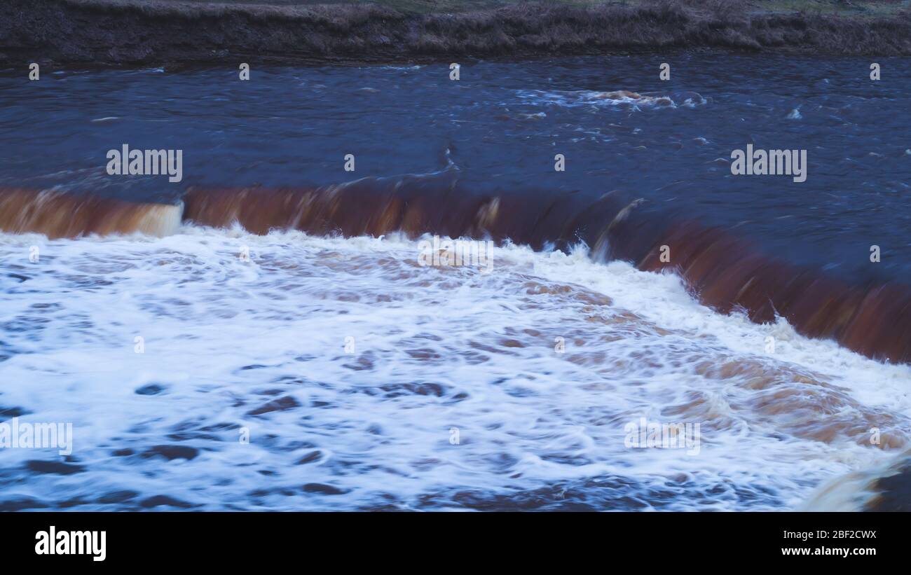 Water flow background hi-res stock photography and images - Alamy