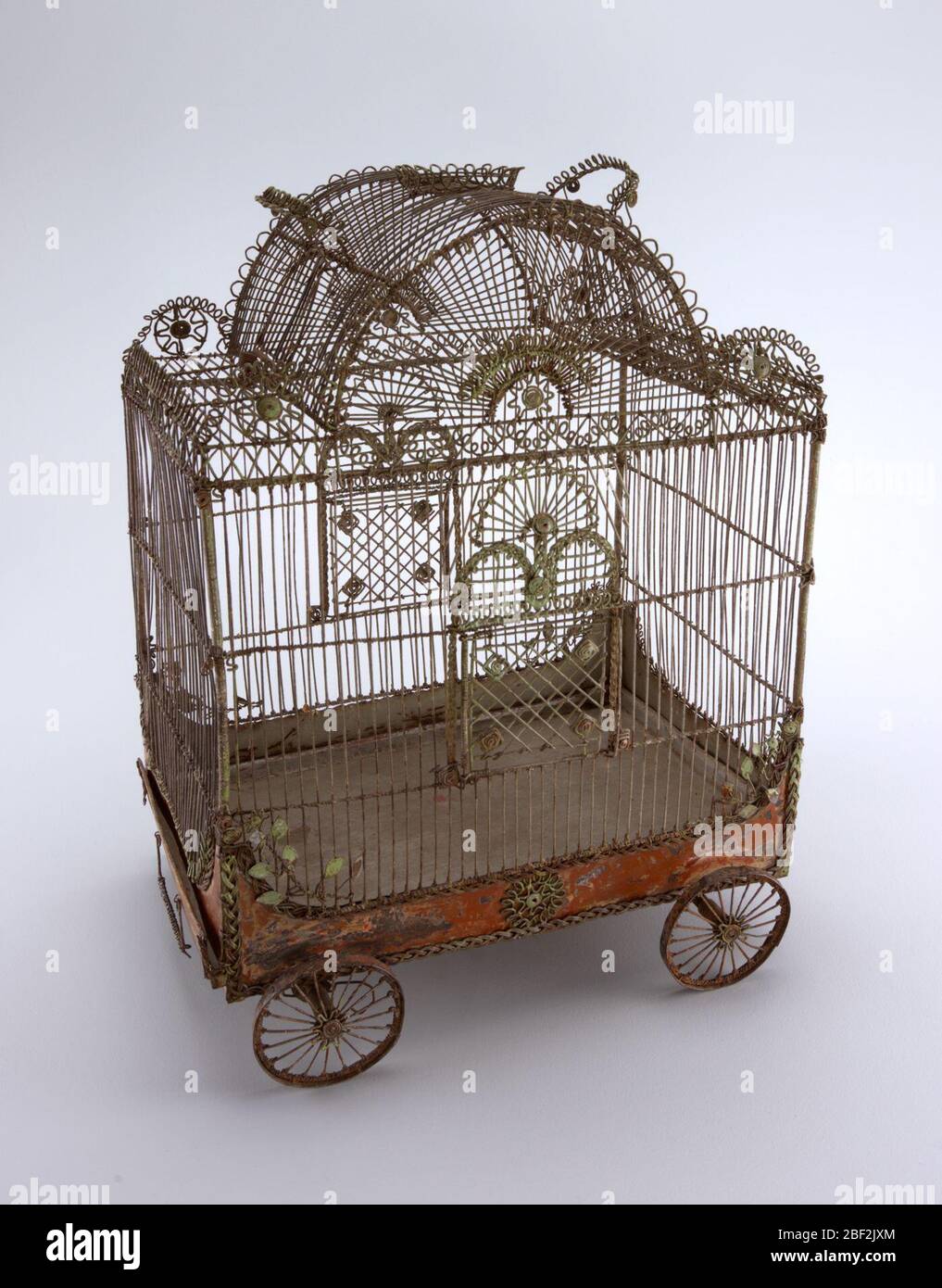 Circus wagon hi-res stock photography and images - Alamy