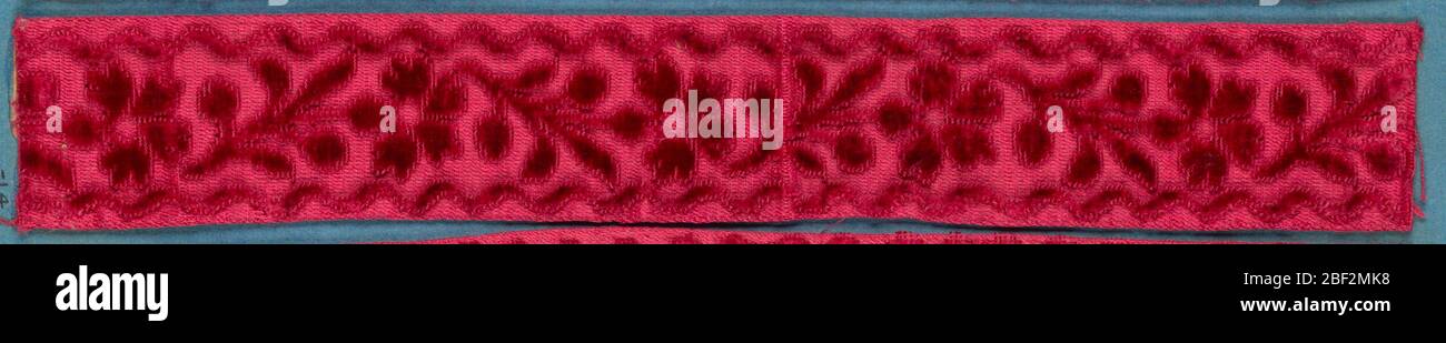 Wavy borders hi-res stock photography and images - Alamy