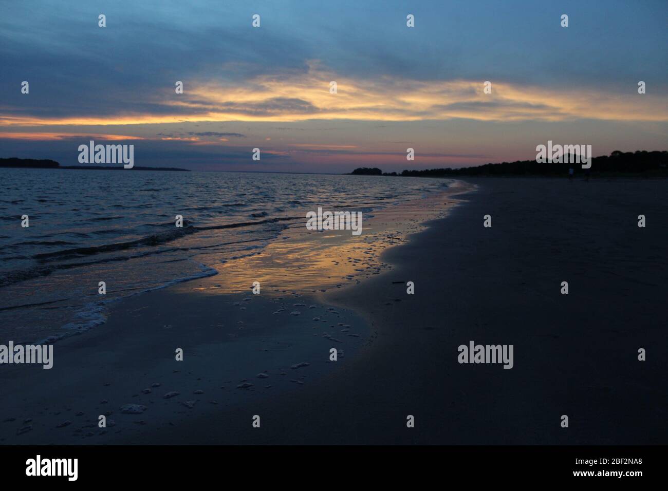 Peaceful sunset over calm hi-res stock photography and images - Alamy