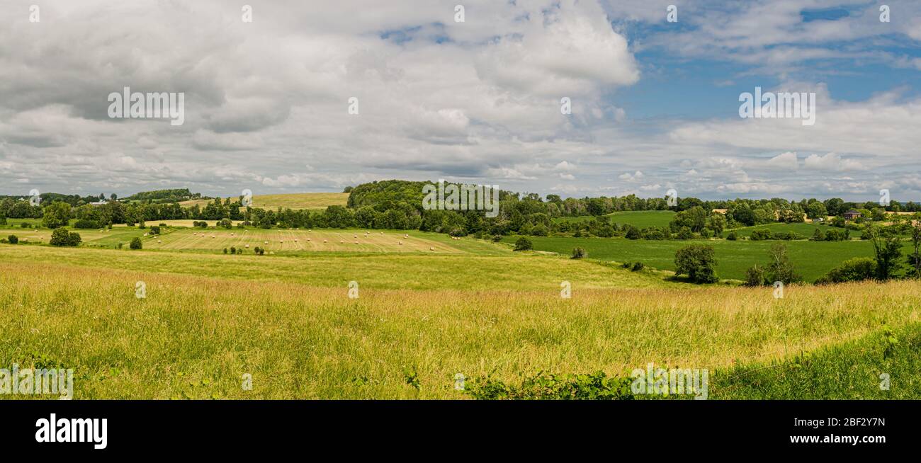 Rural farm fields hi-res stock photography and images - Alamy