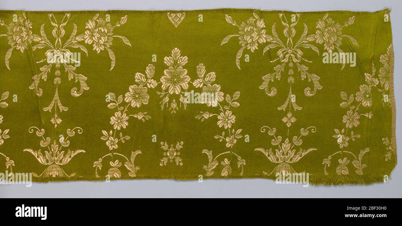 Sample. Green warp and gold color weft forming floral pattern Stock ...