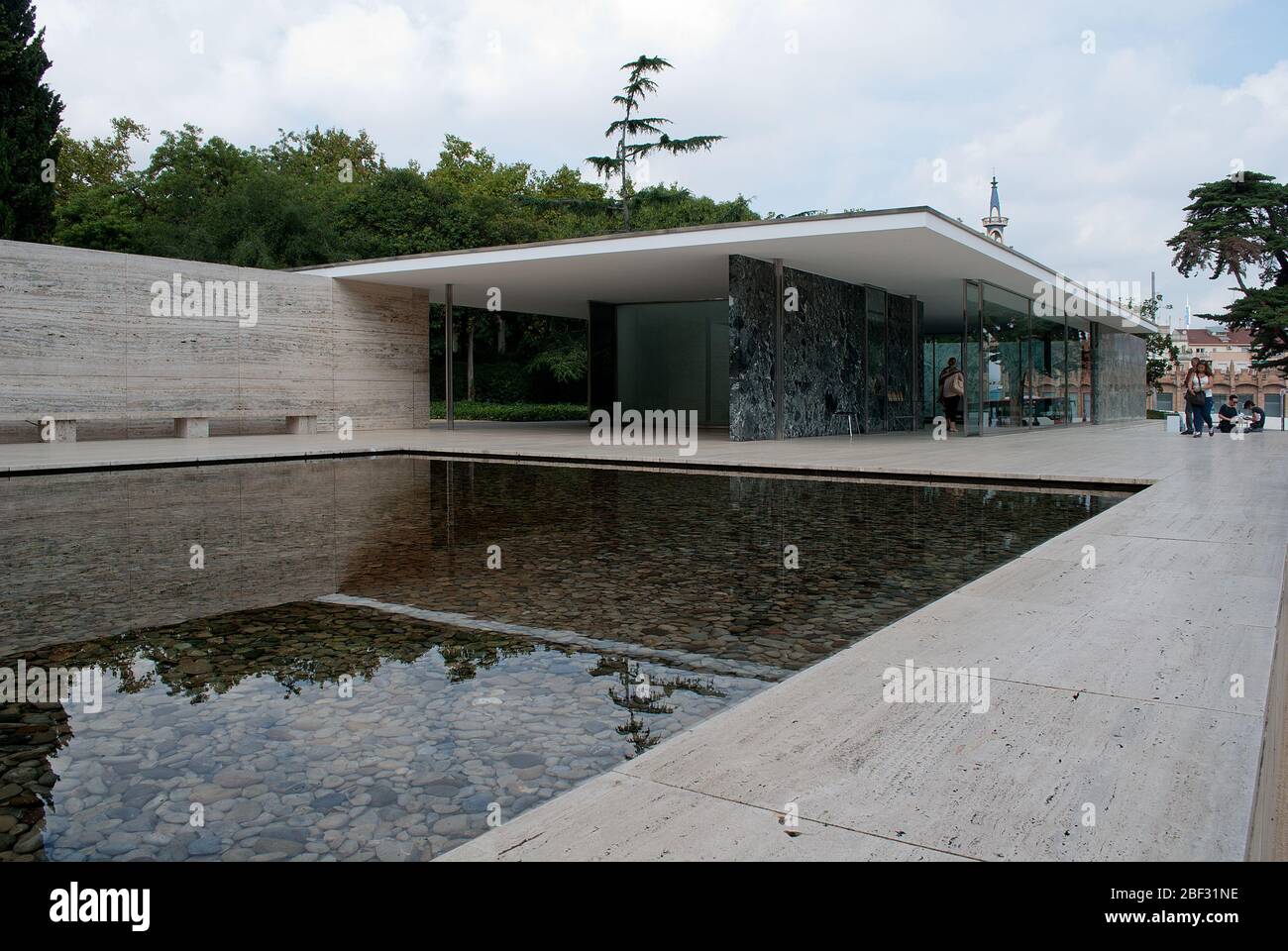 Modern iconic architecture hi-res stock photography and images - Alamy
