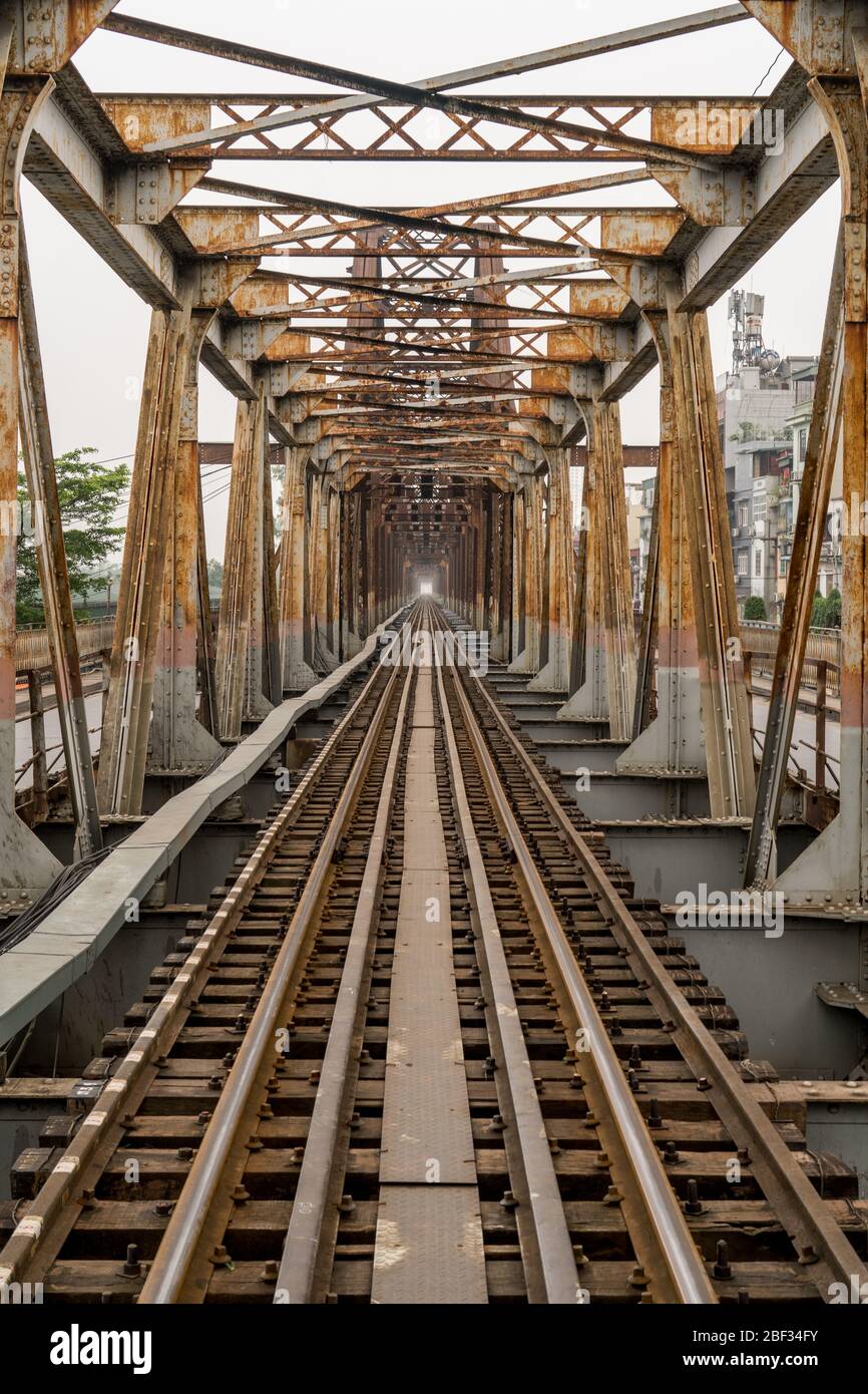 Vietnam travel by train hi-res stock photography and images - Alamy