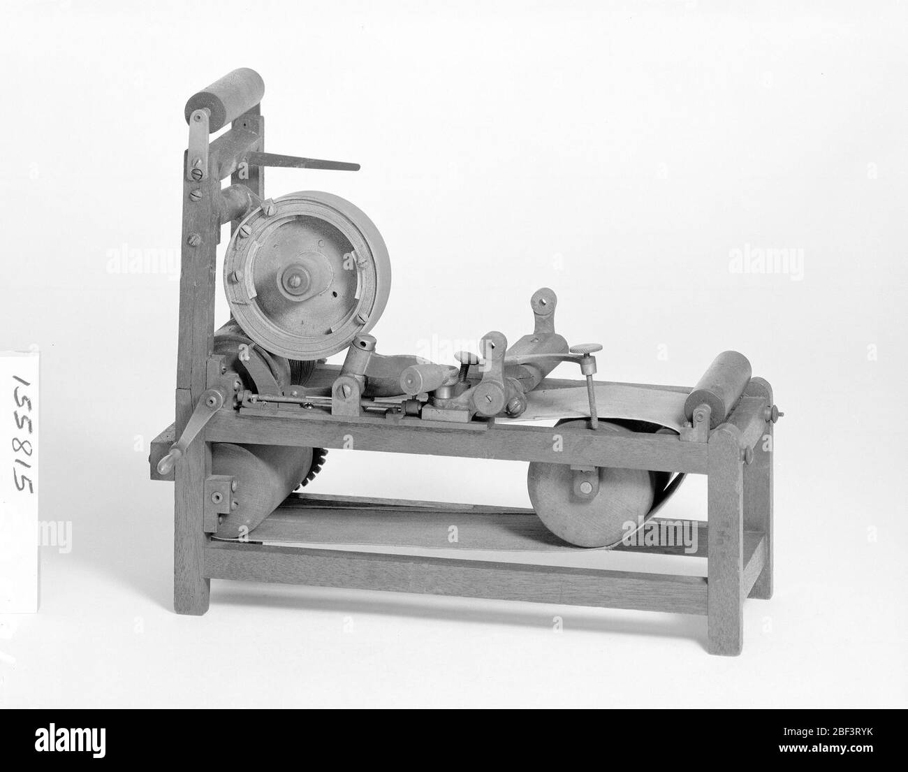 Lifting mechanisms Black and White Stock Photos & Images - Alamy