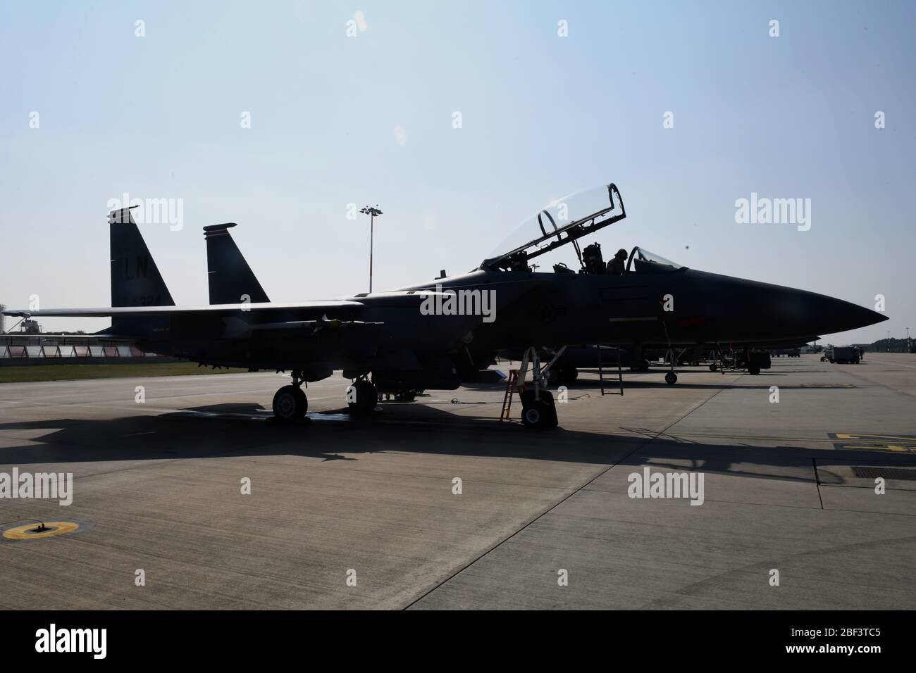 Raf maintenance unit hi-res stock photography and images - Alamy