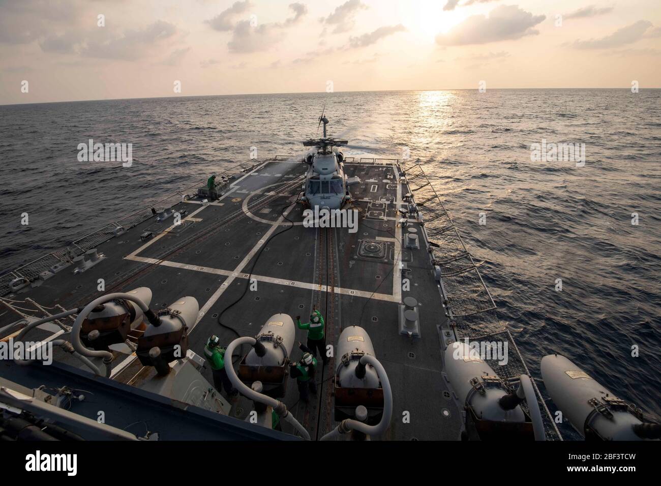 PACIFIC OCEAN (April 10, 2020) A U.S. Navy MH-60R Sea Hawk, assigned to ...